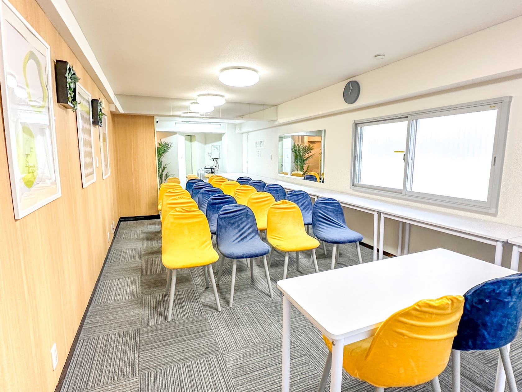 【九段下駅徒歩3分！30名利用可！】プロジェクター・WiFi・ホワイトボード・冷蔵庫完備！ふれあい貸し会議室 九段下B-804の写真15