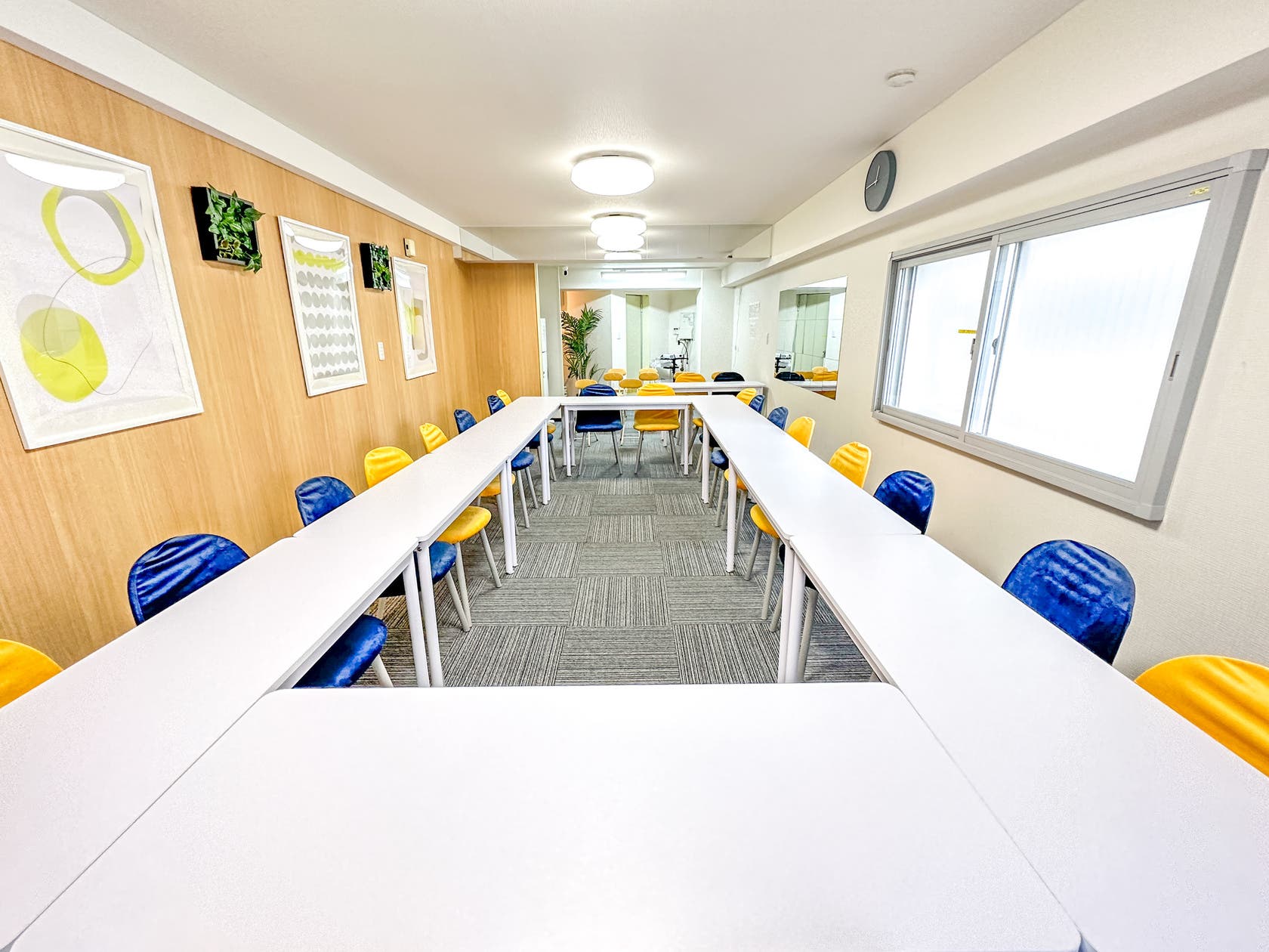 【九段下駅徒歩3分！30名利用可！】プロジェクター・WiFi・ホワイトボード・冷蔵庫完備！ふれあい貸し会議室 九段下B-804の写真17