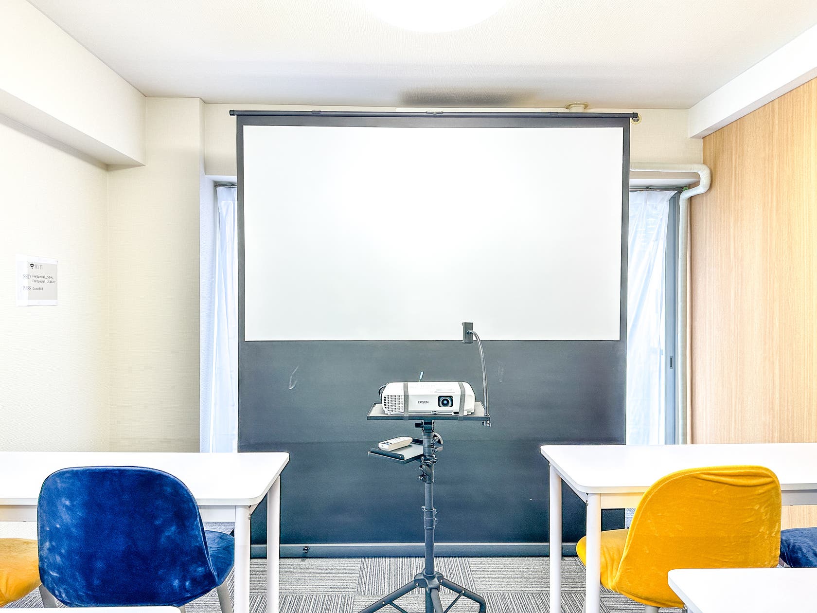 【九段下駅徒歩3分！30名利用可！】プロジェクター・WiFi・ホワイトボード・冷蔵庫完備！ふれあい貸し会議室 九段下B-804の写真19
