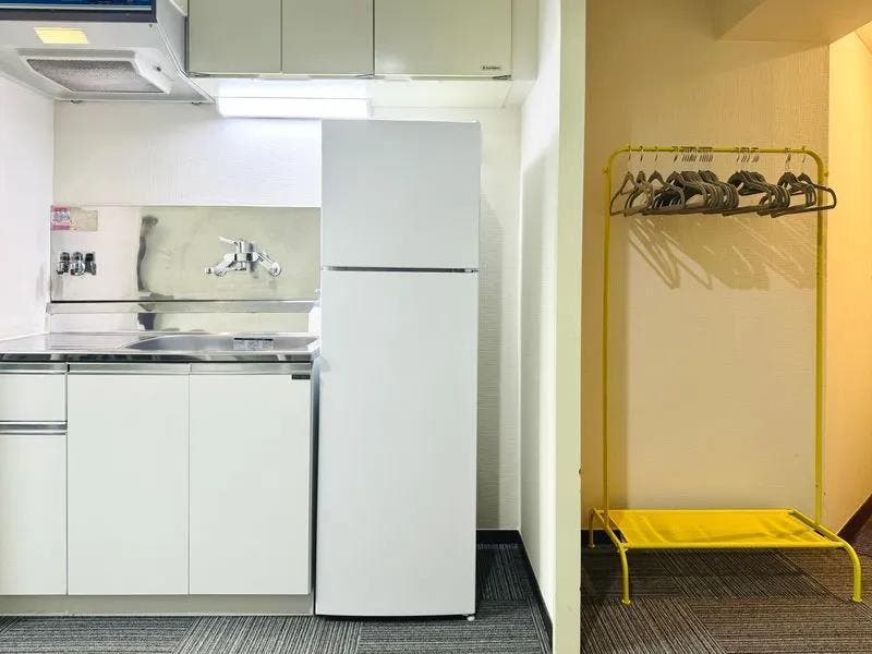 【九段下駅徒歩3分！30名利用可！】プロジェクター・WiFi・ホワイトボード・冷蔵庫完備！ふれあい貸し会議室 九段下B-804の写真22