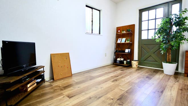 閑静な住宅街にある屋根裏付き戸建てのハウススタジオの写真6