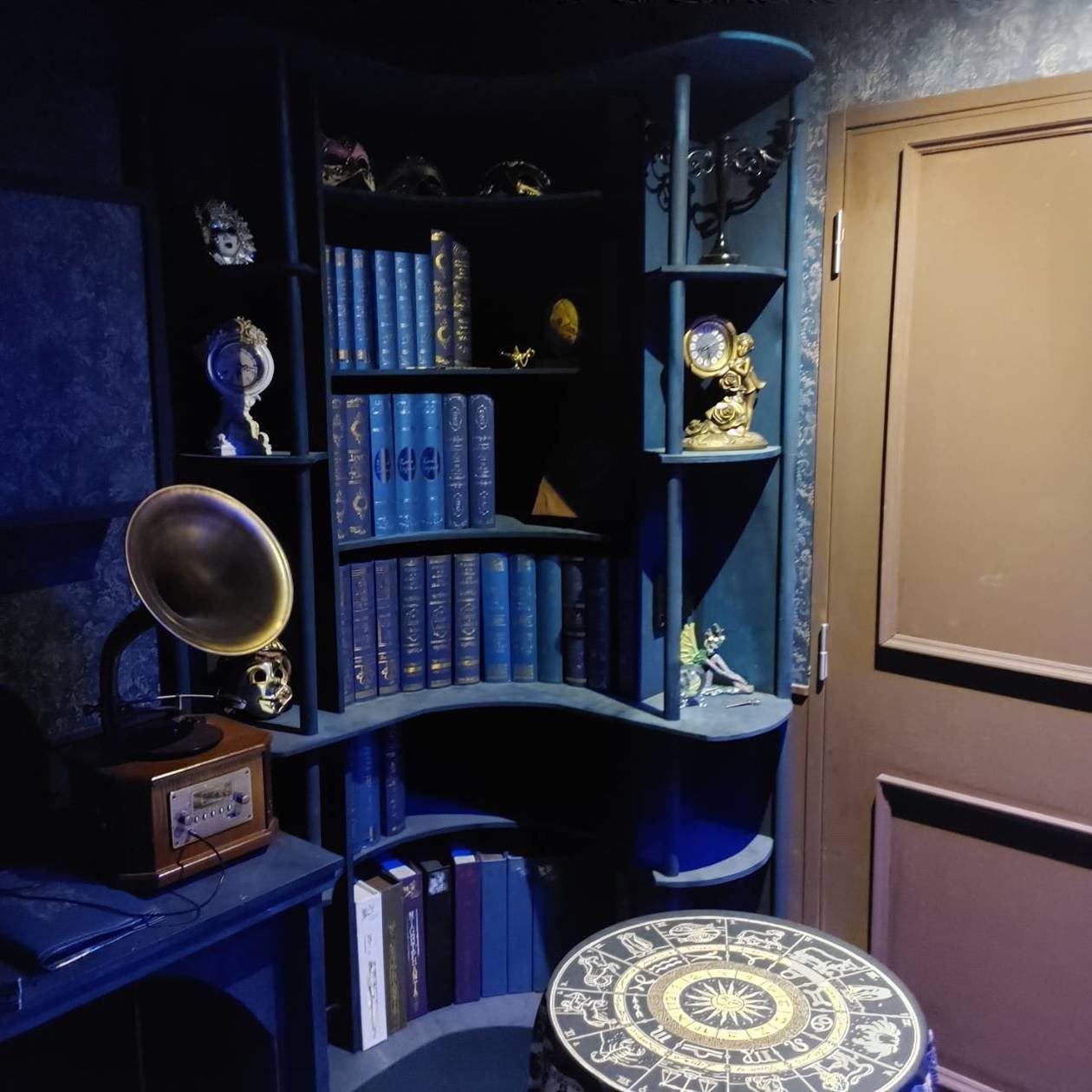 防音構造！前面全身鏡！コスプレ、撮影、ダンスやライブ配信、パーティーなど多種多様な用途に対応！の写真10