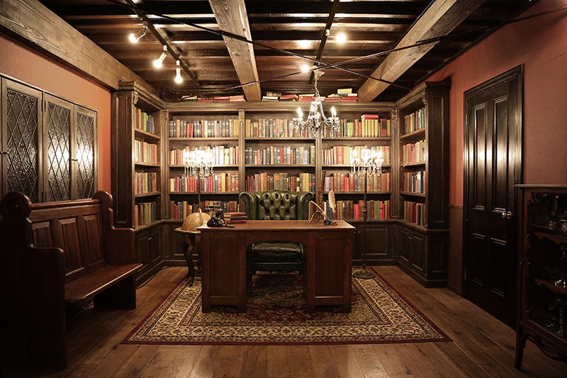 【スタジオトルテ】京都地下鉄 醍醐駅から徒歩6分のアンティークスタイルなレンタルフォトスタジオの写真2