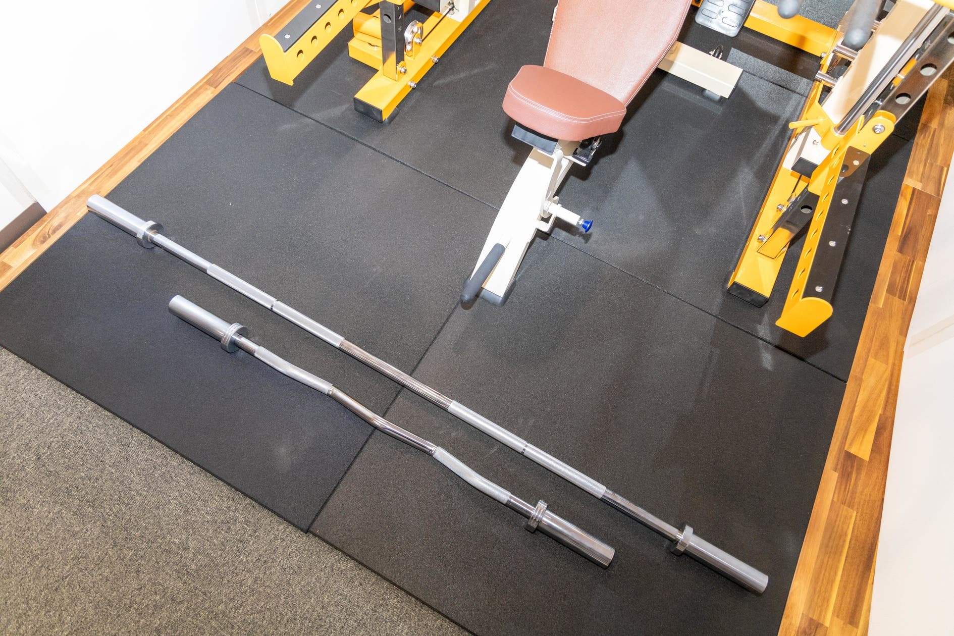 河原町駅５分　完全個室レンタルジム　複合型マシン　筋トレ　更衣室＆シャワー完備　撮影可　パーソナルトレーニング　個人利用の写真7