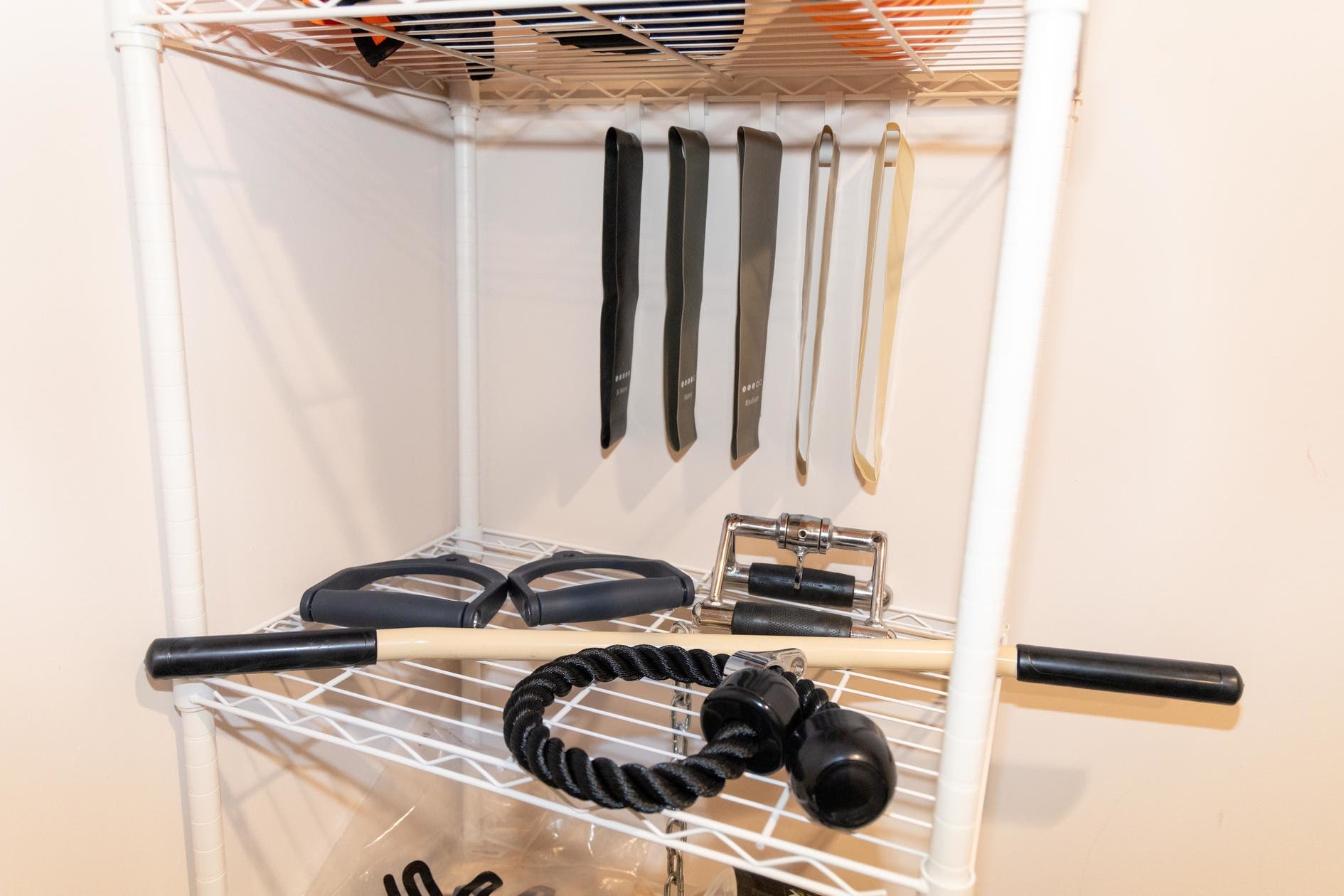 河原町駅５分　完全個室レンタルジム　複合型マシン　筋トレ　更衣室＆シャワー完備　撮影可　パーソナルトレーニング　個人利用の写真12