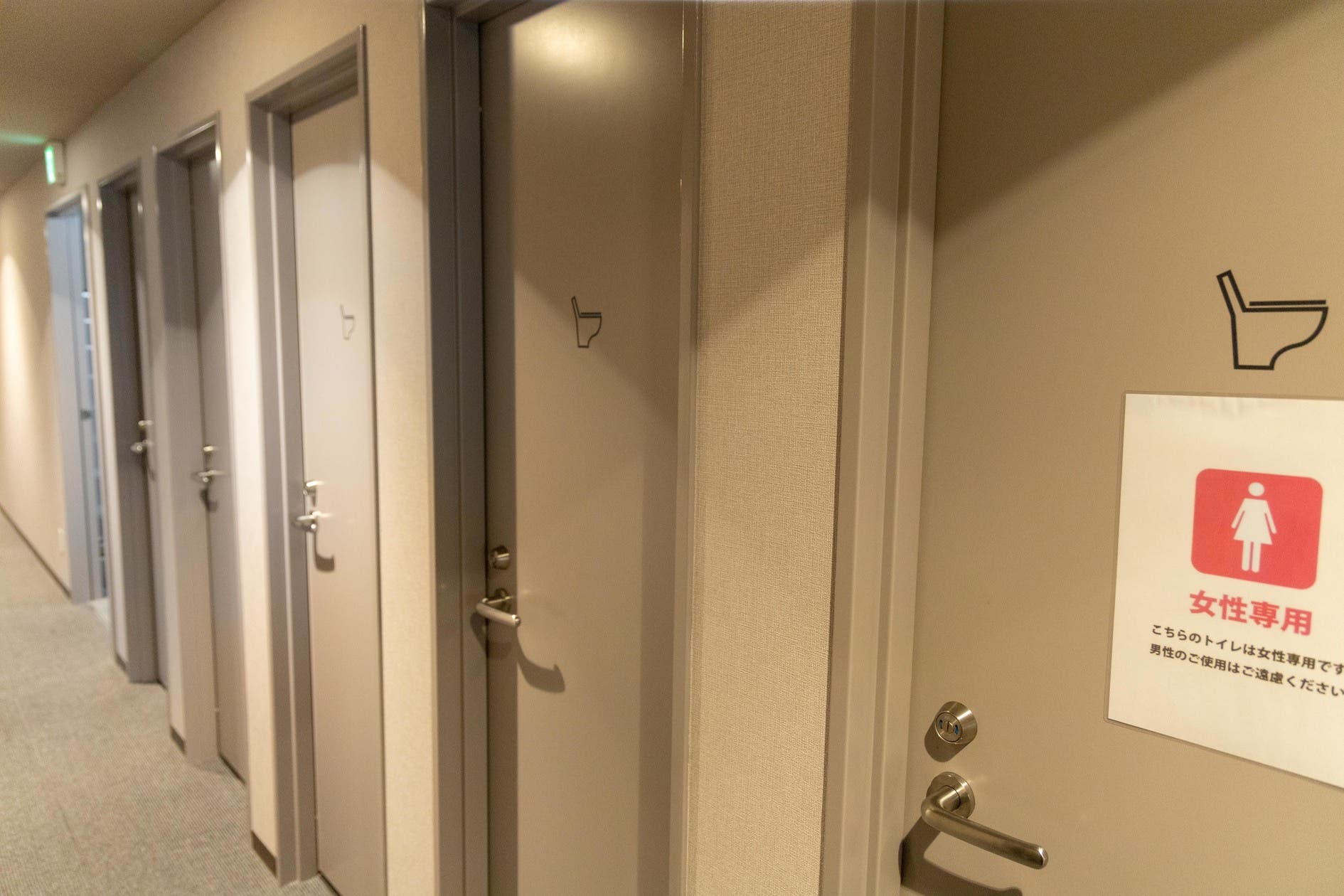 河原町駅５分　完全個室レンタルジム　複合型マシン　筋トレ　更衣室＆シャワー完備　撮影可　パーソナルトレーニング　個人利用の写真15