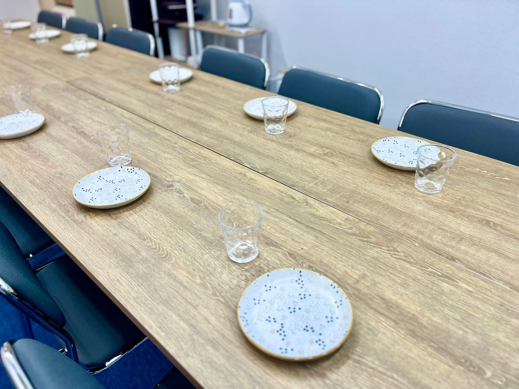 プロジェクター導入🎥東京メトロ水天宮前駅１a出口より２分！T-CATすぐ！会議・教室・撮影・ボードゲーム・交流会などに！の写真12