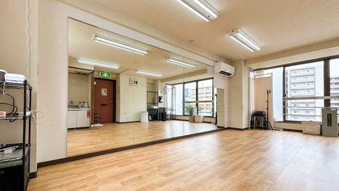 鶴見駅徒歩3分のレンタルスタジオの写真1