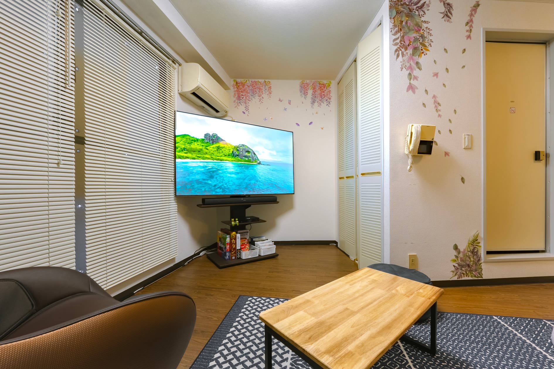 隠れ家シアタールームJIZAI目黒🎬目黒駅5分❗映画鑑賞🎥スクリーン🎞ﾌﾟﾛｼﾞｪｸﾀｰ👀4Kテレビ📺の写真11