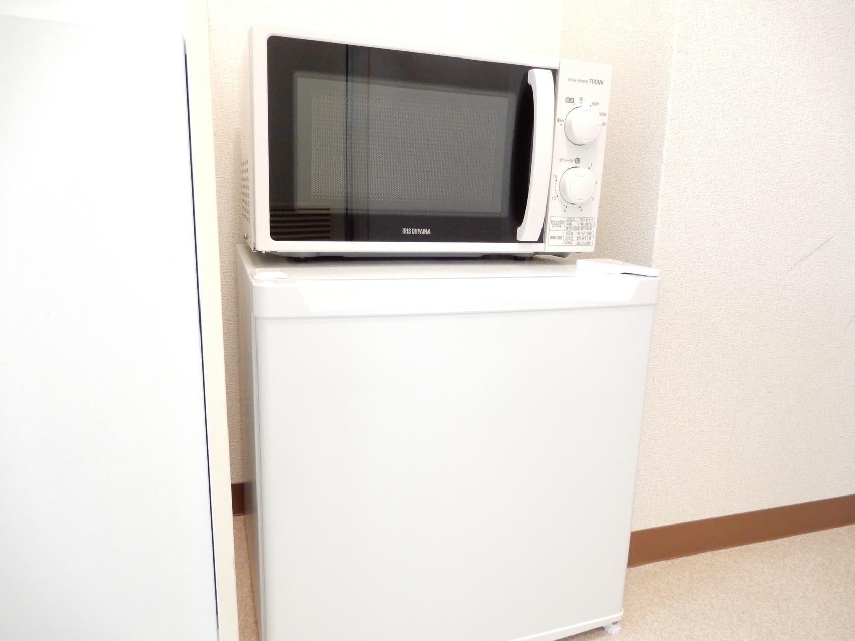 ＜カラフル会議室🌈京都駅前＞【室内動画あり】ｲﾝﾎﾞｲｽに対応 ⭐️ 大きな窓から自然光 ⭐️ 最上階で快適に ⭐️ 飲食可の写真5