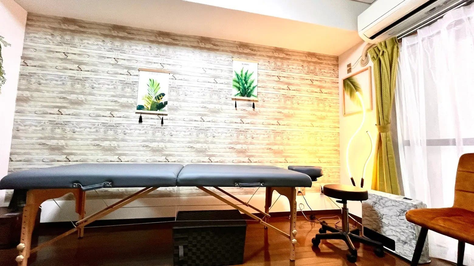 【市役所前駅 徒歩7分】プライベート空間😊マッサージ・整体🍃エステ・ドライヘッドスパ🌟施術ベッド💆‍♀️カウンセリング✨の写真6