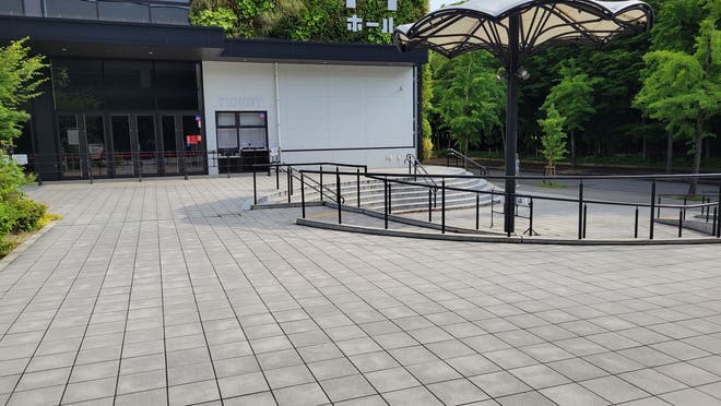 【最寄り駅から徒歩5分】クールジャパンパーク大阪大ホール・中ホールの間にある中庭。の写真18