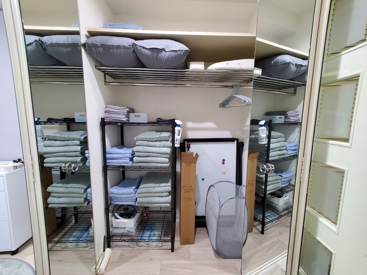 昇降式電動リクライニングベッド・ホワイトボード・タオル完備！ネイル施術もできるシェアサロンの写真10