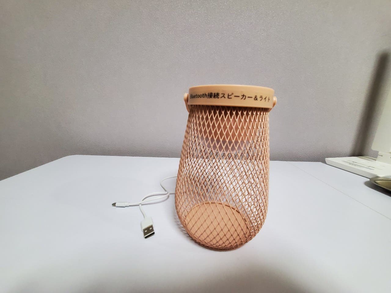 昇降式電動リクライニングベッド・ホワイトボード・タオル完備！ネイル施術もできるシェアサロンの写真17