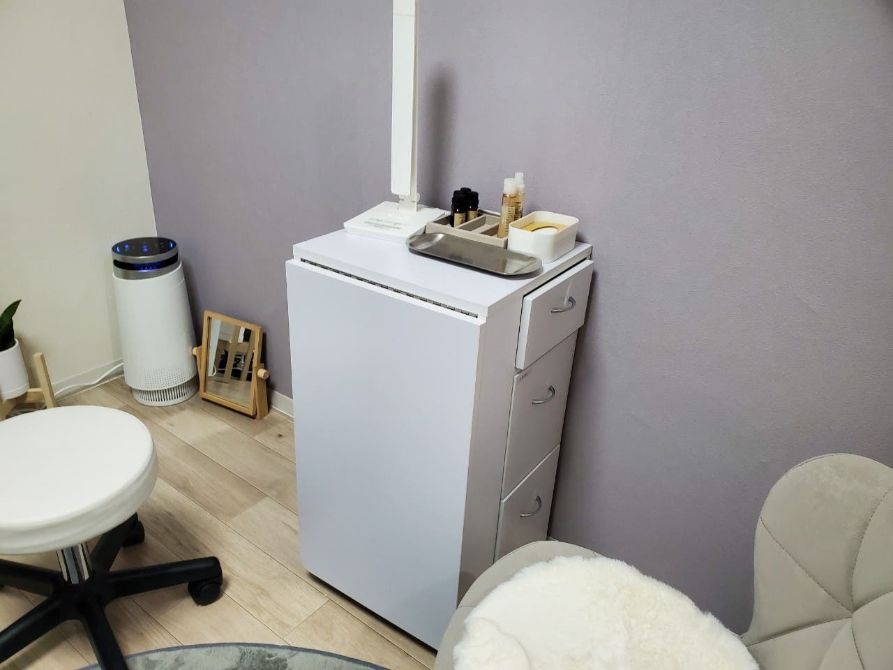昇降式電動リクライニングベッド・ホワイトボード・タオル完備！ネイル施術もできるシェアサロンの写真19