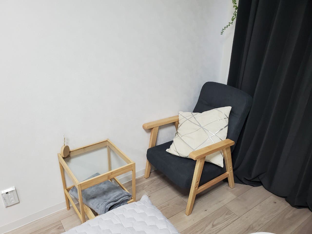 昇降式電動リクライニングベッド・ホワイトボード・タオル完備！ネイル施術もできるシェアサロンの写真23