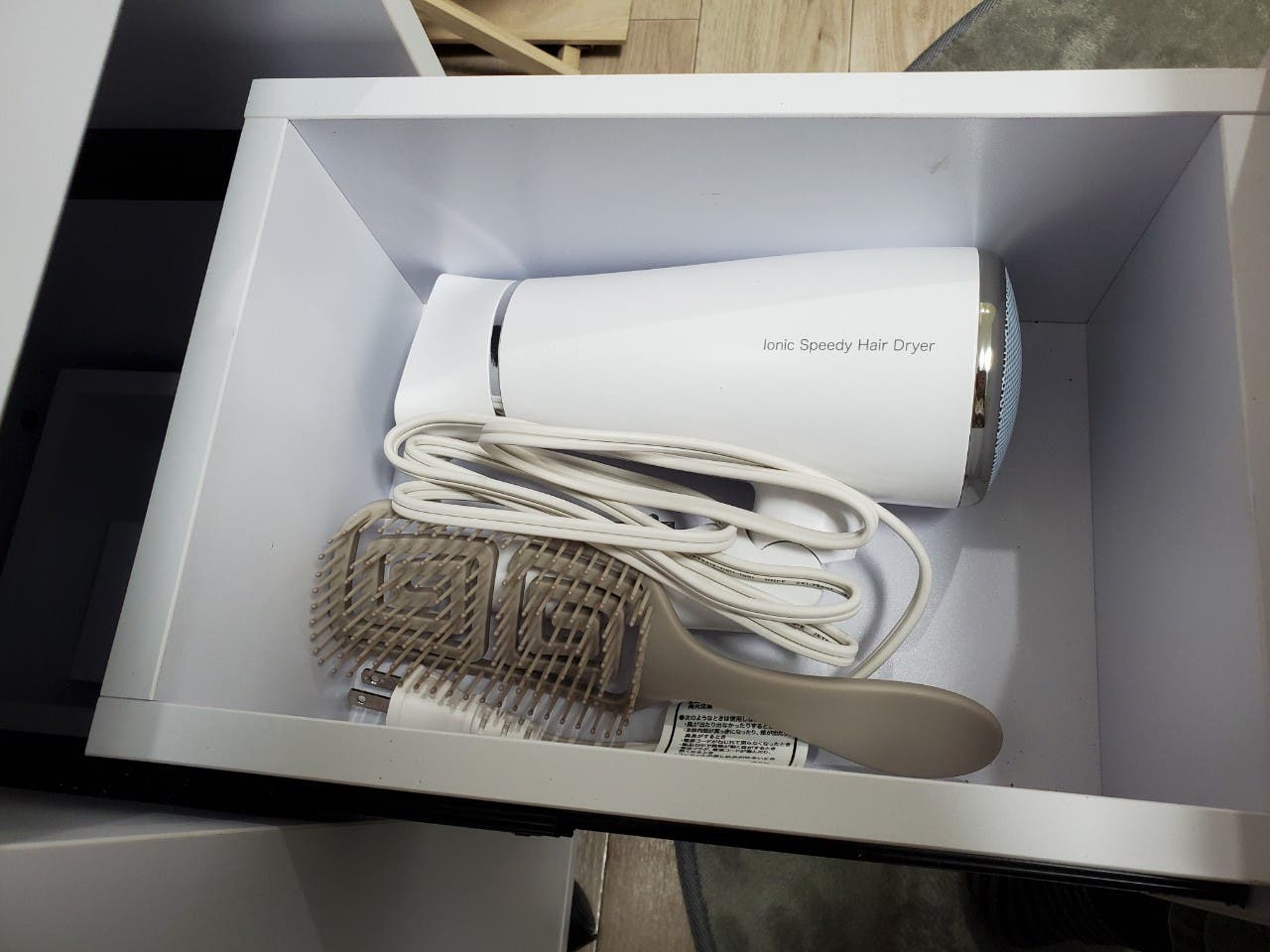 昇降式電動リクライニングベッド・ホワイトボード・タオル完備！ネイル施術もできるシェアサロンの写真27