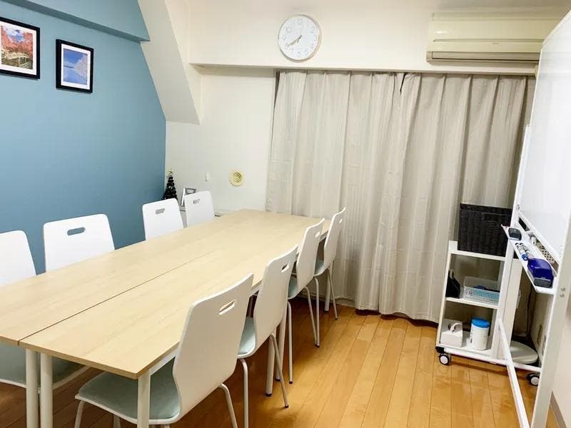 【吉祥寺駅徒歩1分！12名利用可】プロジェクター・大型モニター・ホワイトボード・WiFiすべて無料！ふれあい貸し会議室 吉祥寺Aの写真8