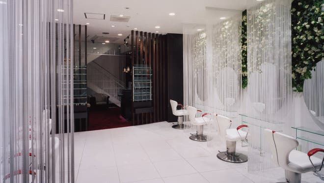 【EARTH 千葉店】カットオープン席★大型サロンに併設されたレンタルサロン✂︎フリーランス/個人練習/美容業に最適♪の写真1