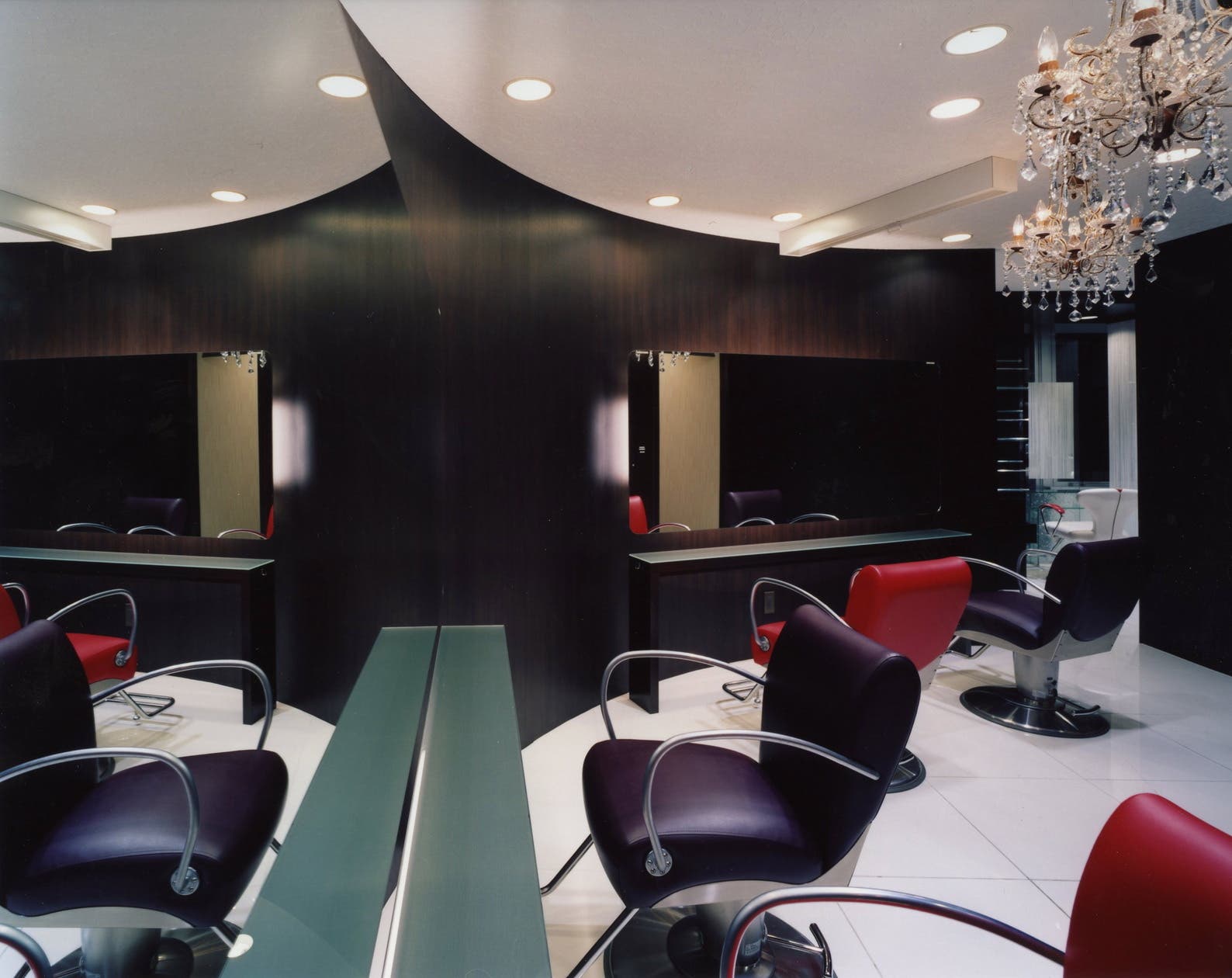 【EARTH 千葉店】カットオープン席★大型サロンに併設されたレンタルサロン✂︎フリーランス/個人練習/美容業に最適♪の写真11