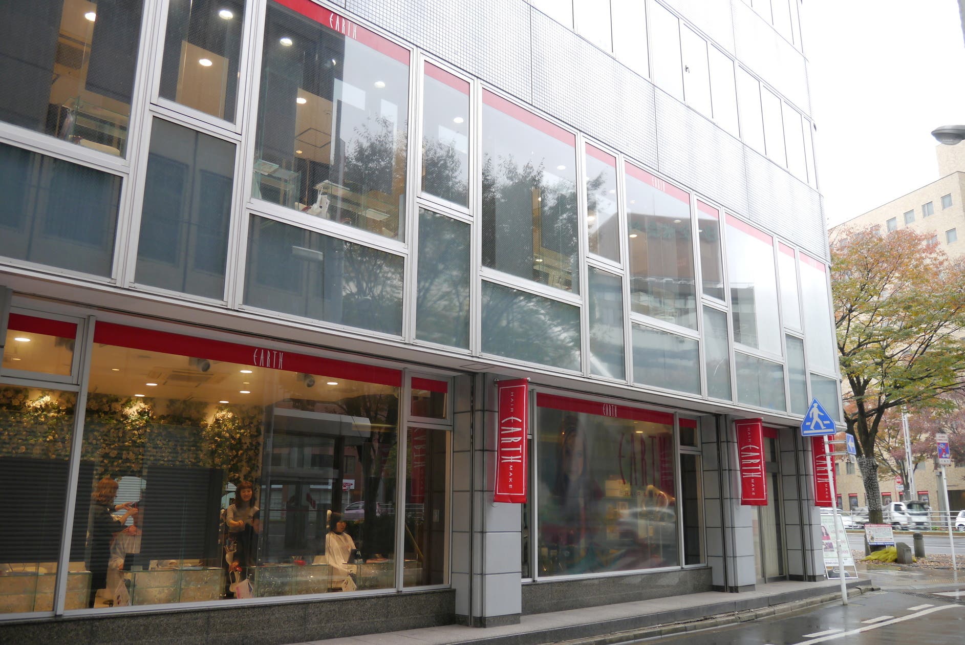 【EARTH 千葉店】カットオープン席★大型サロンに併設されたレンタルサロン✂︎フリーランス/個人練習/美容業に最適♪の写真6