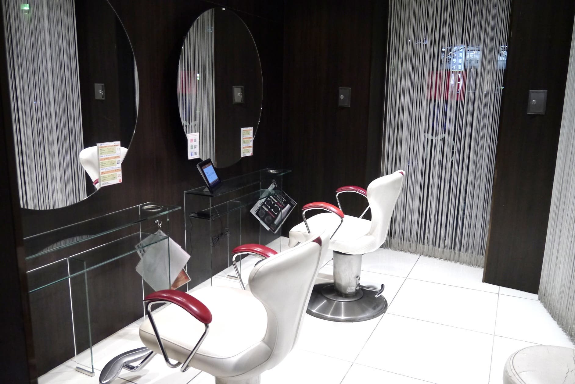 【EARTH 千葉店】カットオープン席★大型サロンに併設されたレンタルサロン✂︎フリーランス/個人練習/美容業に最適♪の写真8