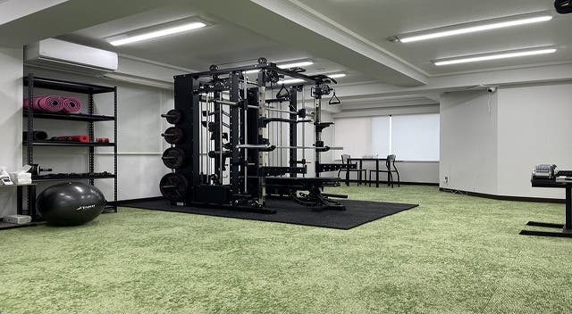駅チカ！完全個室レンタルジム ！パーソナルトレーニング・ピラティス・ヨガ等も可能な広々56㎡！