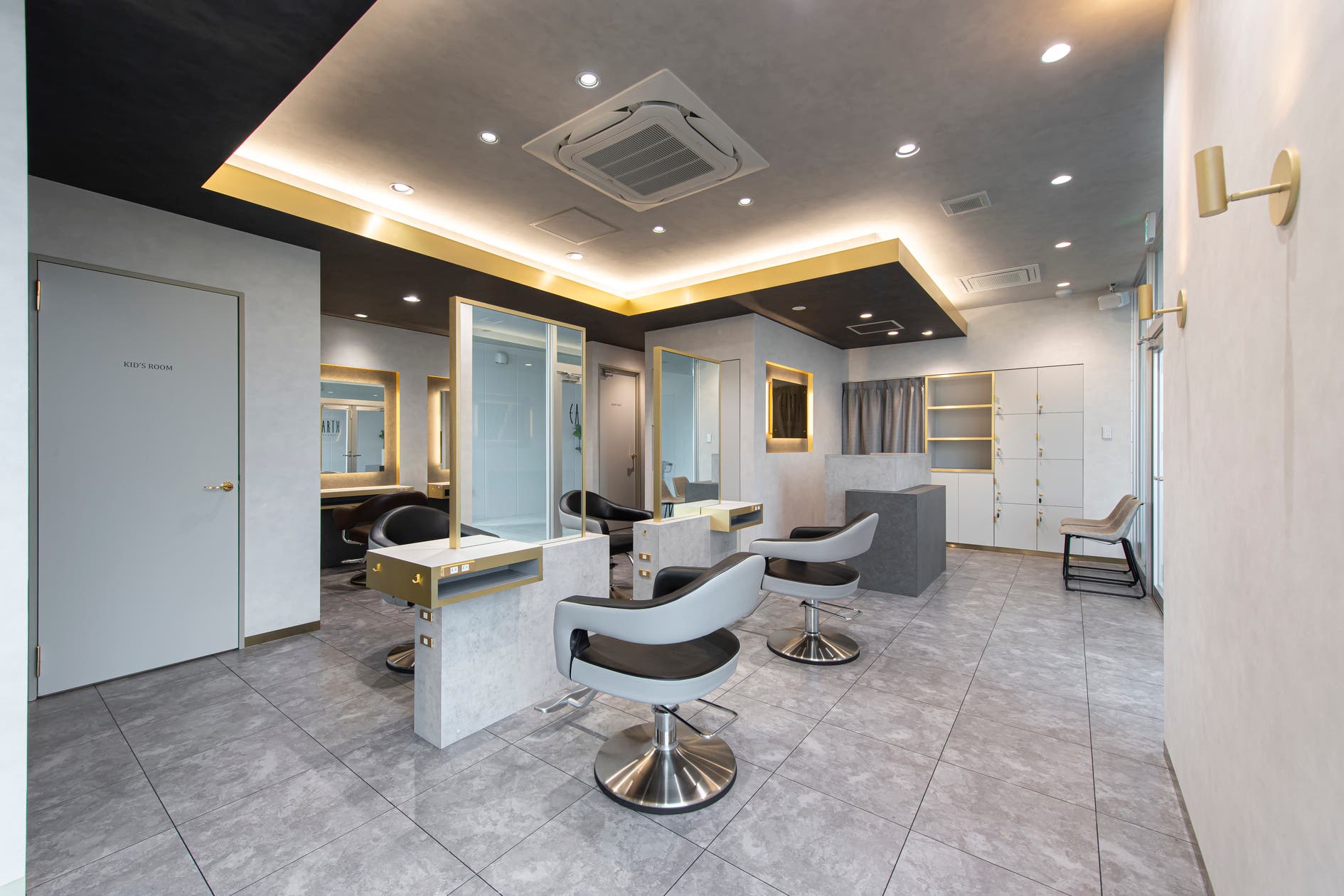 【EARTH 読谷店】カットオープン席★大型サロンに併設されたレンタルサロン✂︎フリーランス/個人練習/美容業に最適♪の写真8