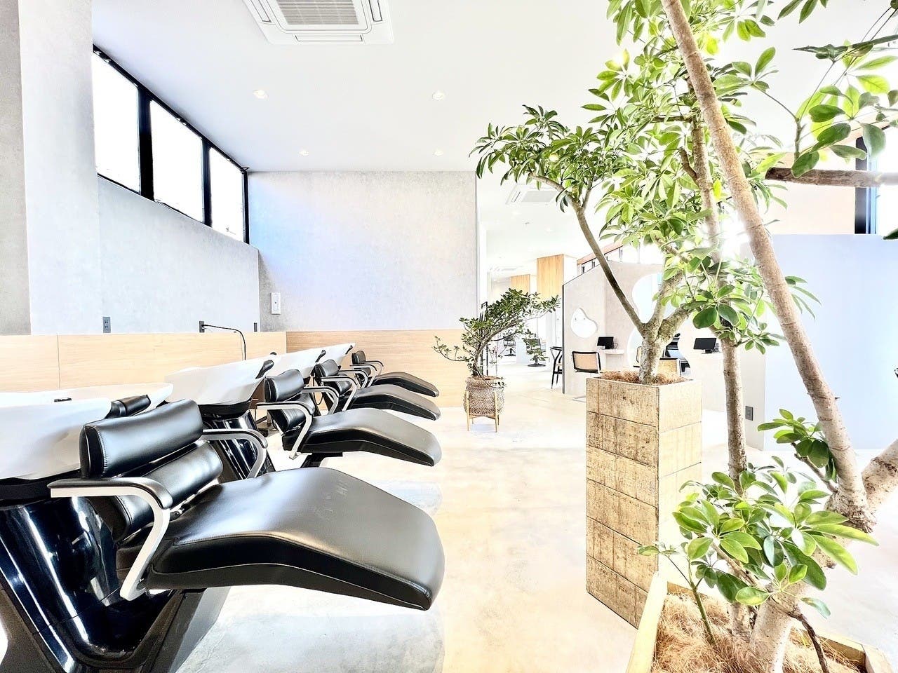 【EARTH 笛吹店】カットオープン席★大型サロンに併設されたレンタルサロン✂︎フリーランス/個人練習/美容業に最適♪の写真5