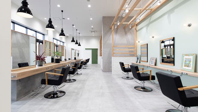 【EARTH 若葉台店】カットオープン席★大型サロンに併設されたレンタルサロン✂︎フリーランス/個人練習/美容業に最適♪の写真2