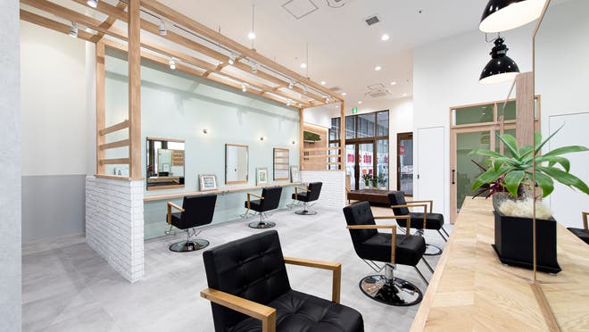 【EARTH 若葉台店】カットオープン席★大型サロンに併設されたレンタルサロン✂︎フリーランス/個人練習/美容業に最適♪の写真3