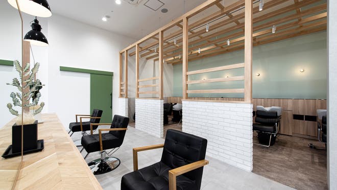 【EARTH 若葉台店】カットオープン席★大型サロンに併設されたレンタルサロン✂︎フリーランス/個人練習/美容業に最適♪の写真4