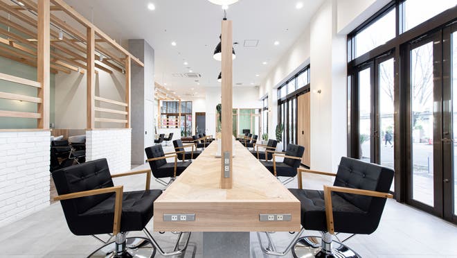 【EARTH 若葉台店】カットオープン席★大型サロンに併設されたレンタルサロン✂︎フリーランス/個人練習/美容業に最適♪の写真6