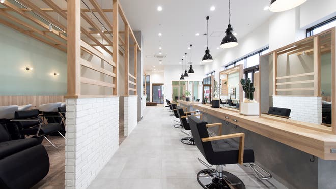 【EARTH 若葉台店】カットオープン席★大型サロンに併設されたレンタルサロン✂︎フリーランス/個人練習/美容業に最適♪の写真7