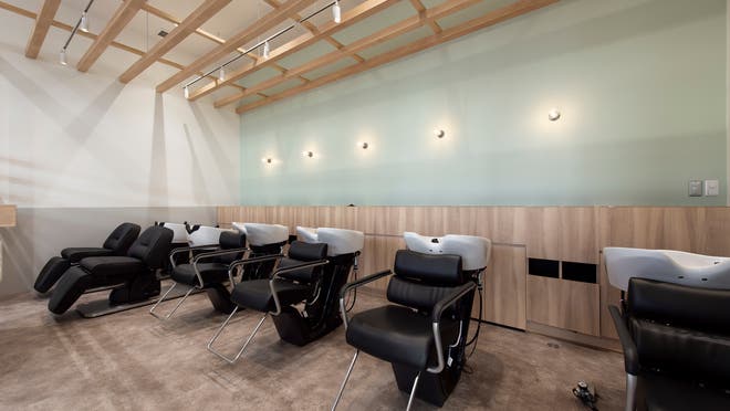 【EARTH 若葉台店】カットオープン席★大型サロンに併設されたレンタルサロン✂︎フリーランス/個人練習/美容業に最適♪の写真9