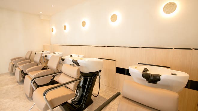 【EARTH 小禄店】カットオープン席★大型サロンに併設されたレンタルサロン✂︎フリーランス/個人練習/美容業に最適♪の写真4