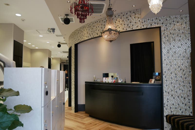 【EARTH 恵比寿店】カットオープン席★大型サロンに併設されたレンタルサロン✂︎フリーランス/個人練習/美容業に最適♪の写真6