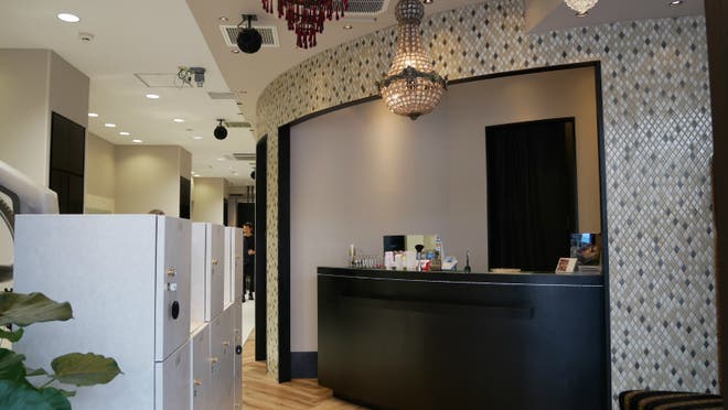 【EARTH 恵比寿店】カットオープン席★大型サロンに併設されたレンタルサロン✂︎フリーランス/個人練習/美容業に最適♪の写真6