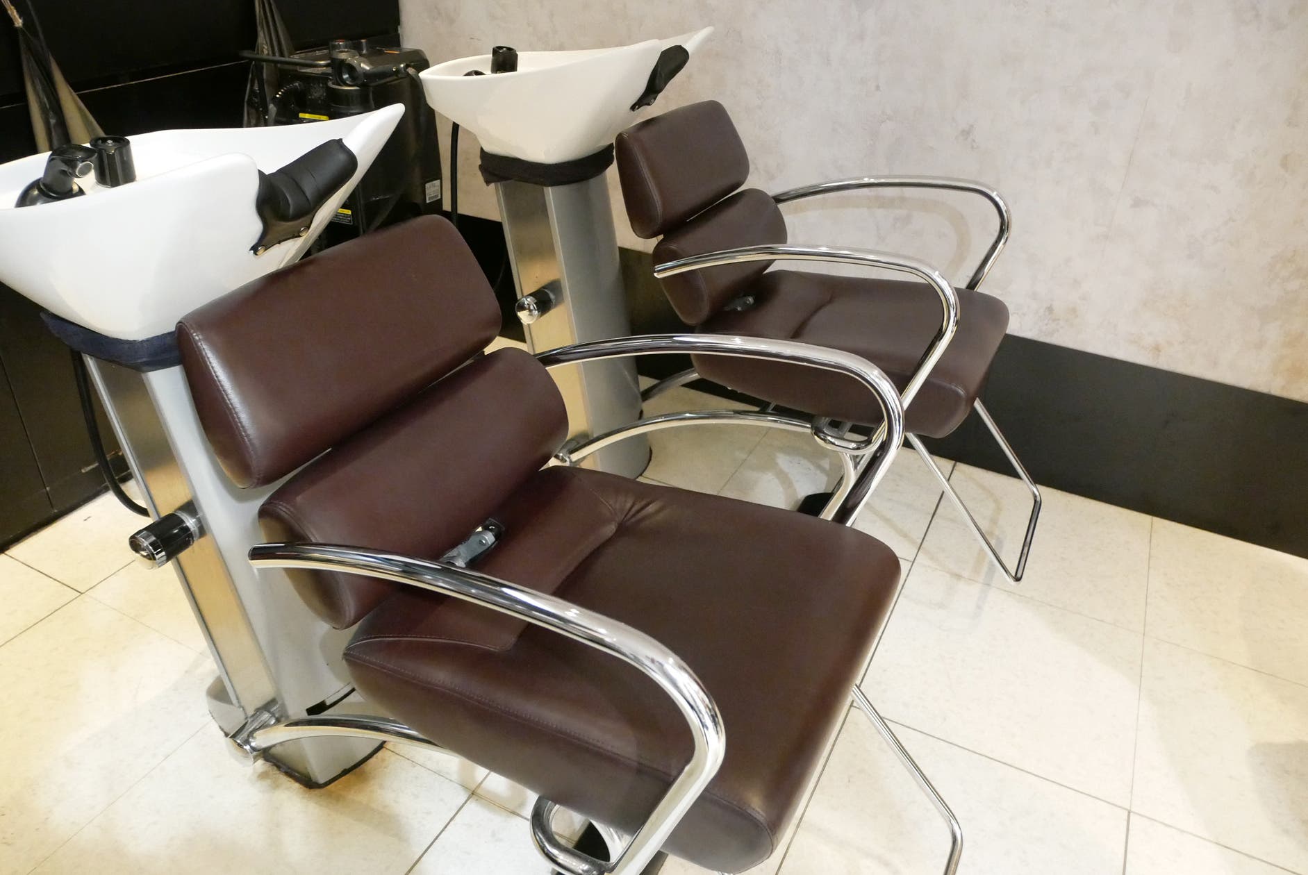 【EARTH 恵比寿店】カットオープン席★大型サロンに併設されたレンタルサロン✂︎フリーランス/個人練習/美容業に最適♪の写真5