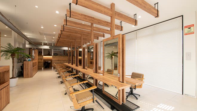 【EARTH 龍ヶ崎店】カットオープン席★大型サロンに併設されたレンタルサロン✂︎フリーランス/個人練習/美容業に最適♪の写真2