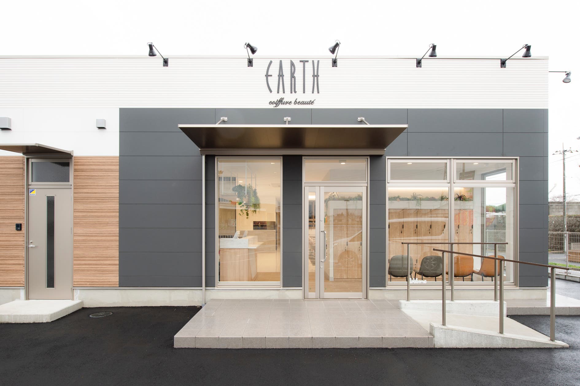 【EARTH 四街道もねの里モール店】カットオープン席★大型サロン併設のレンタルサロン✂︎フリーランス/個人練習/美容業に最適♪の写真17