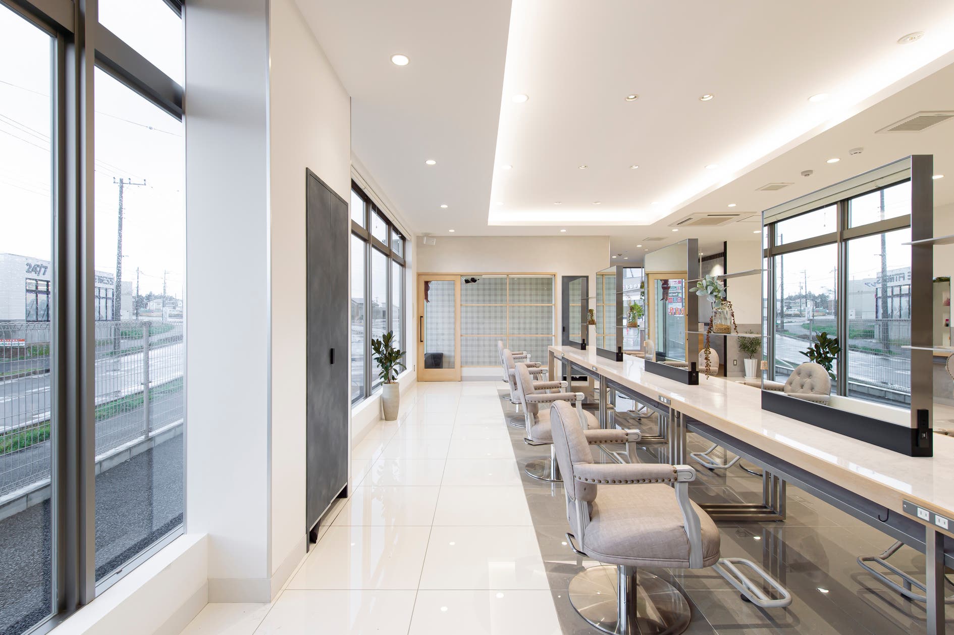 【EARTH 四街道もねの里モール店】カットオープン席★大型サロン併設のレンタルサロン✂︎フリーランス/個人練習/美容業に最適♪の写真12