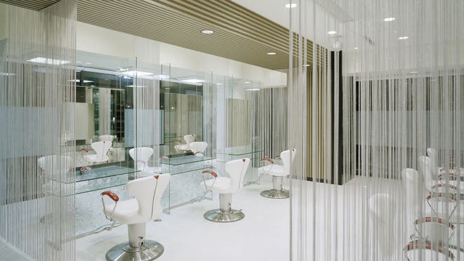 【EARTH 本八幡店】カットオープン席★大型サロンに併設されたレンタルサロン✂︎フリーランス/個人練習/美容業に最適♪の写真4