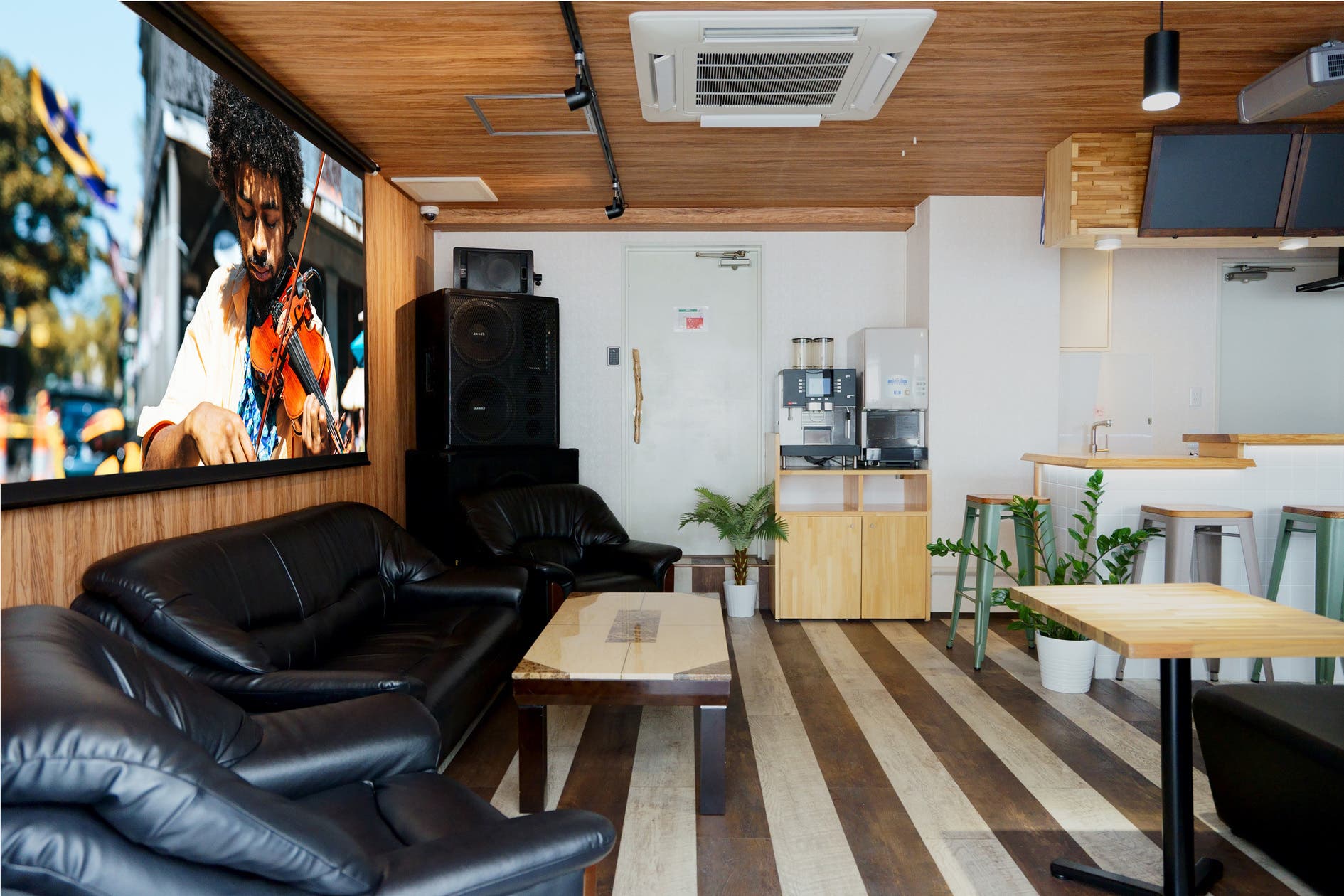 【練習・ライブ配信ok】ホテルのカフェラウンジピアノ - Feel Osaka Yu の写真4