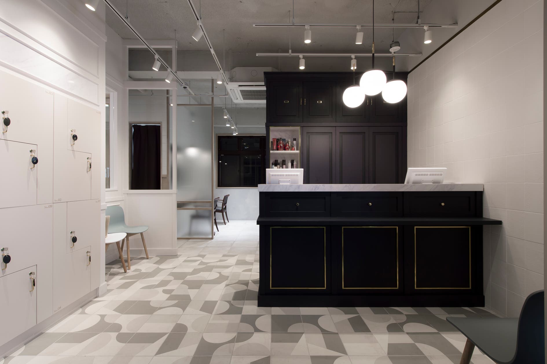 【EARTH 所沢店】カットオープン席★大型サロンに併設されたレンタルサロン✂︎フリーランス/個人練習/美容業に最適♪の写真7