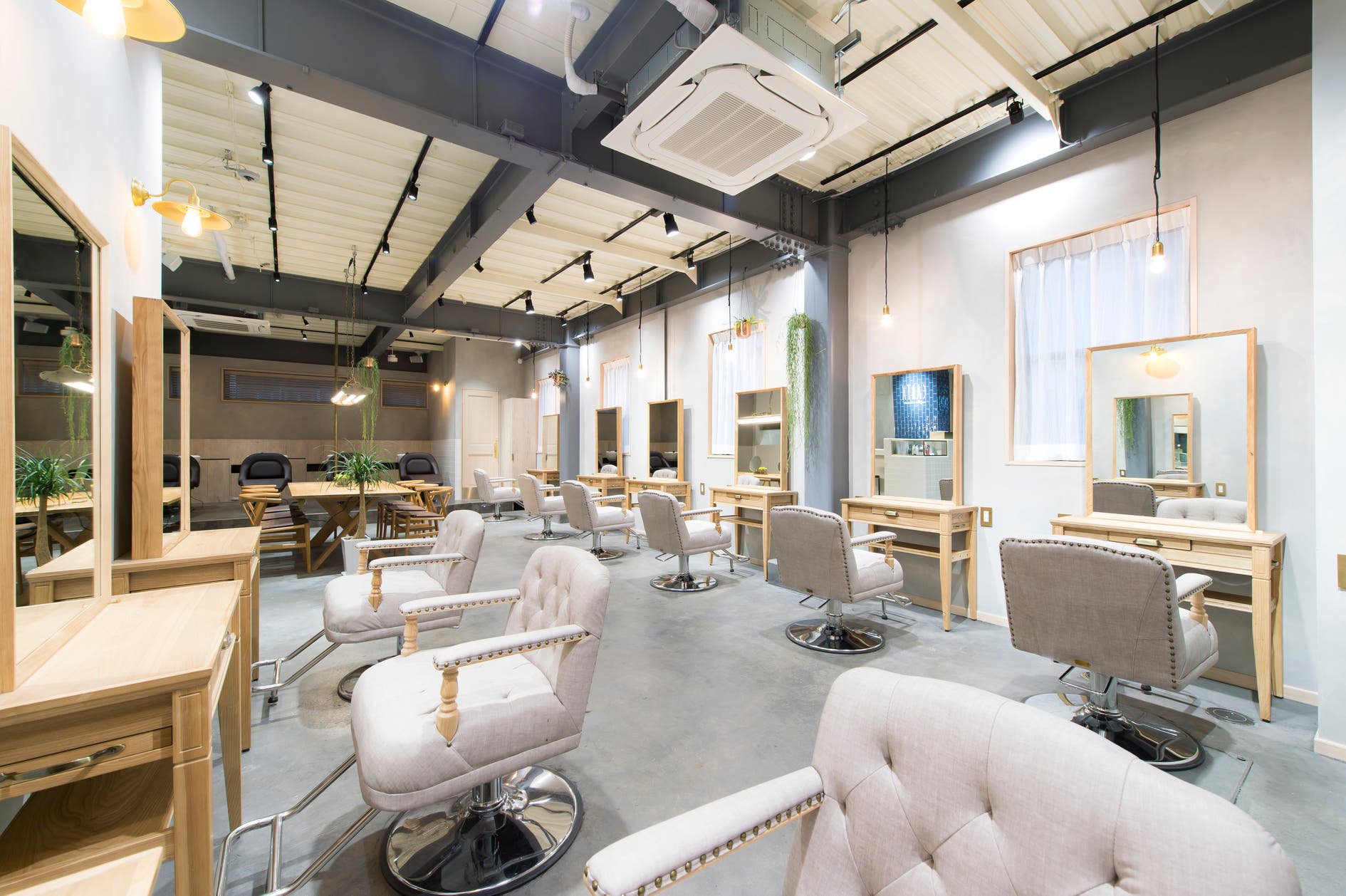 【EARTH 川越店】カットオープン席★大型サロンに併設されたレンタルサロン✂︎フリーランス/個人練習/美容業に最適♪の写真7