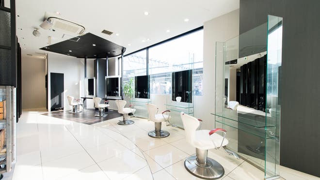 【EARTH 花小金井店】カットオープン席★大型サロンに併設されたレンタルサロン✂︎フリーランス/個人練習/美容業に最適♪の写真5