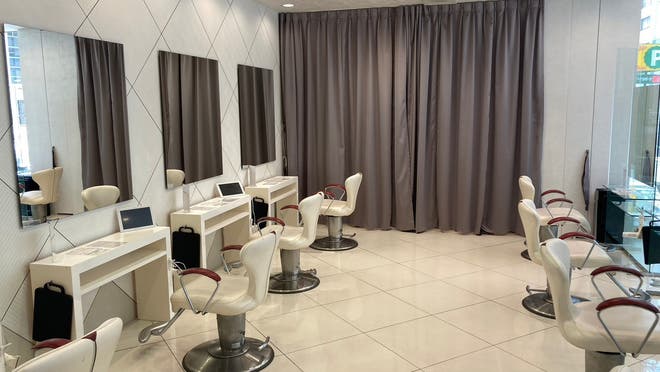 【EARTH 横浜店】カットオープン席★大型サロンに併設されたレンタルサロン✂︎フリーランス/個人練習/美容業に最適♪の写真3