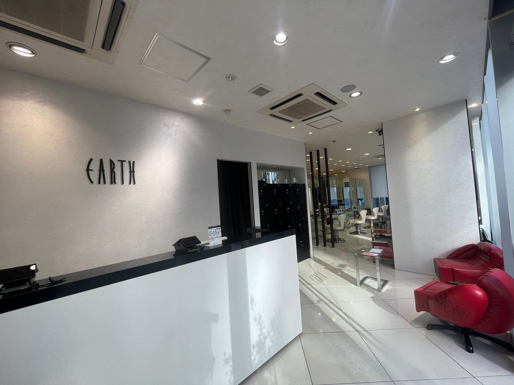【EARTH 横浜店】カットオープン席★大型サロンに併設されたレンタルサロン✂︎フリーランス/個人練習/美容業に最適♪の写真5