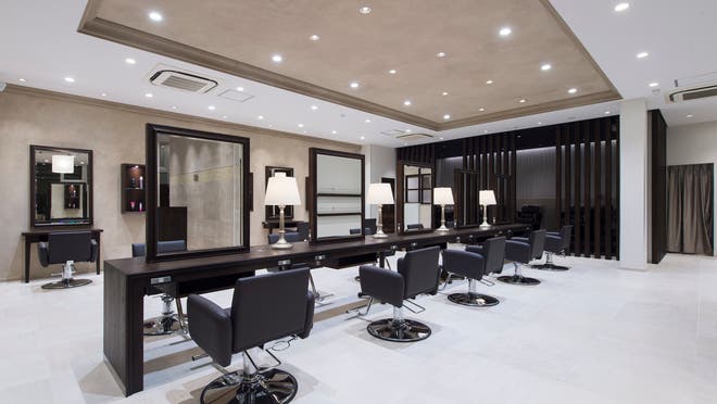 【EARTH 掛川店】カットオープン席★大型サロンに併設されたレンタルサロン✂︎フリーランス/個人練習/美容業に最適♪の写真1